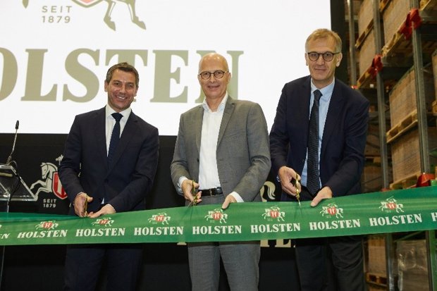 Newsroom » Prost, Zukunft! Neue Holsten-Brauerei eröffnet in Hamburg ...